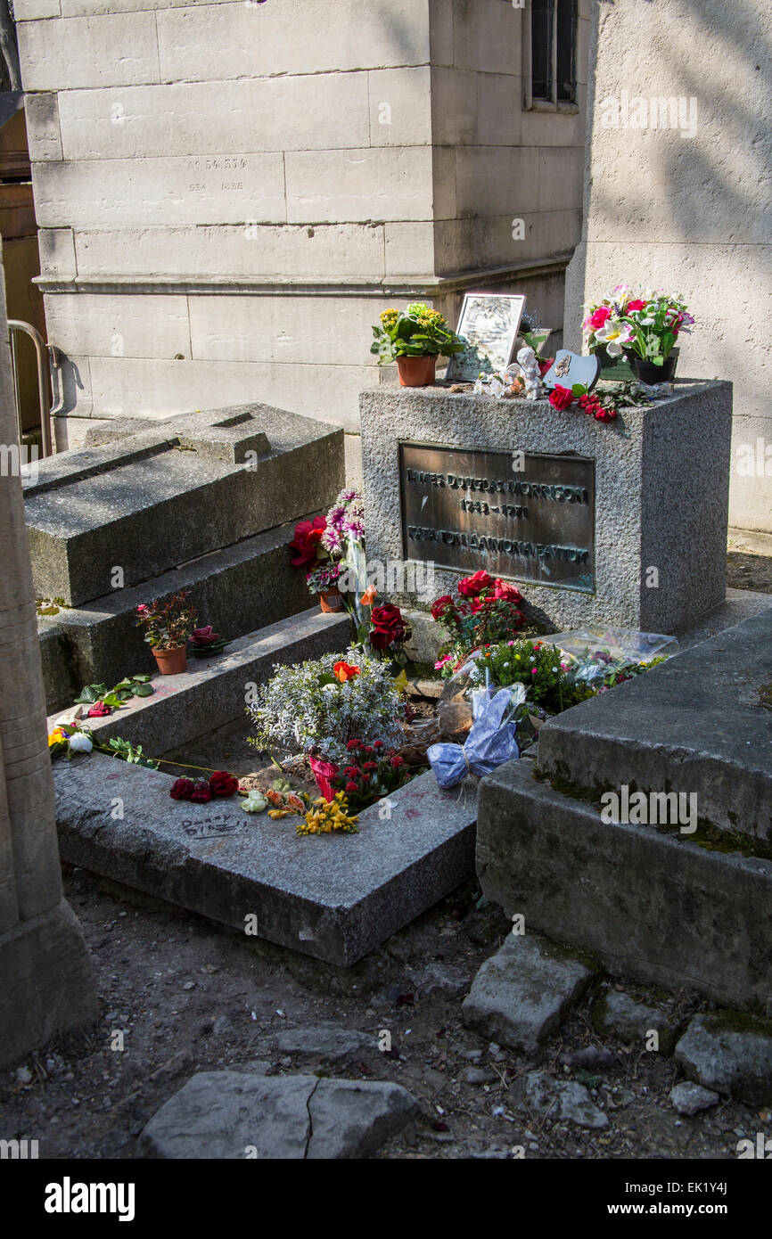 Grave site of Jim Morrison Père Lachaise Cemetery Paris France Stock ...