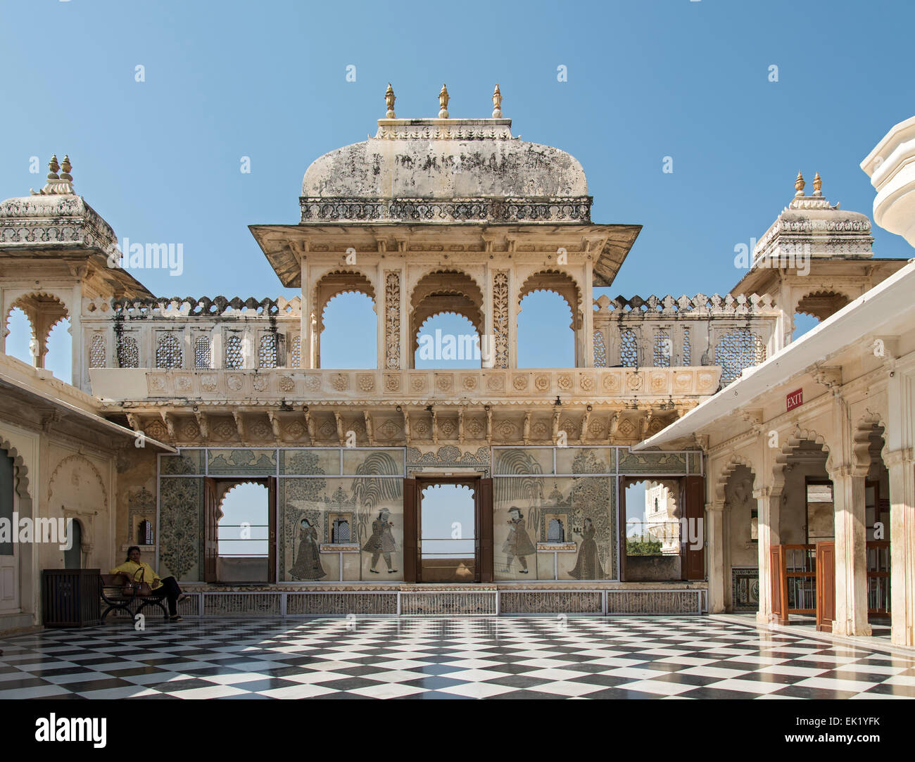 Badi Charur Chowk Courtyard, City Palace, Udaipur, Rajasthan, India ...