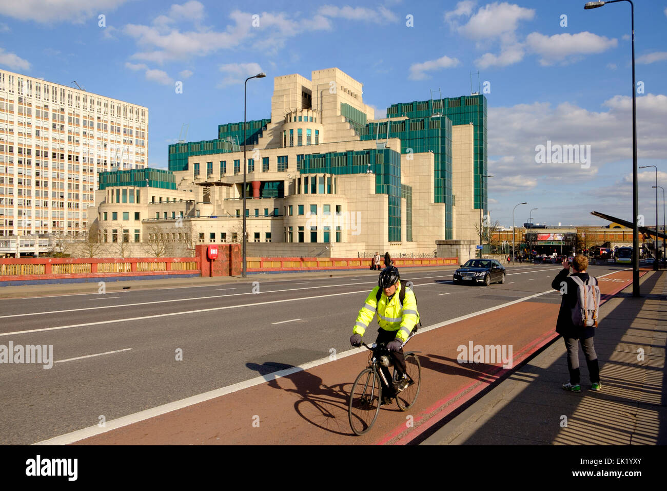 Intelligence cycle hi-res stock photography and images - Alamy