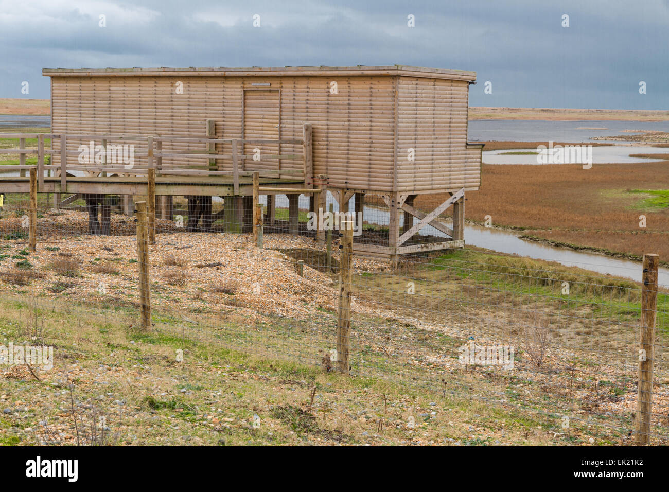 Wooden bird watching hut hi-res stock photography and images - Alamy