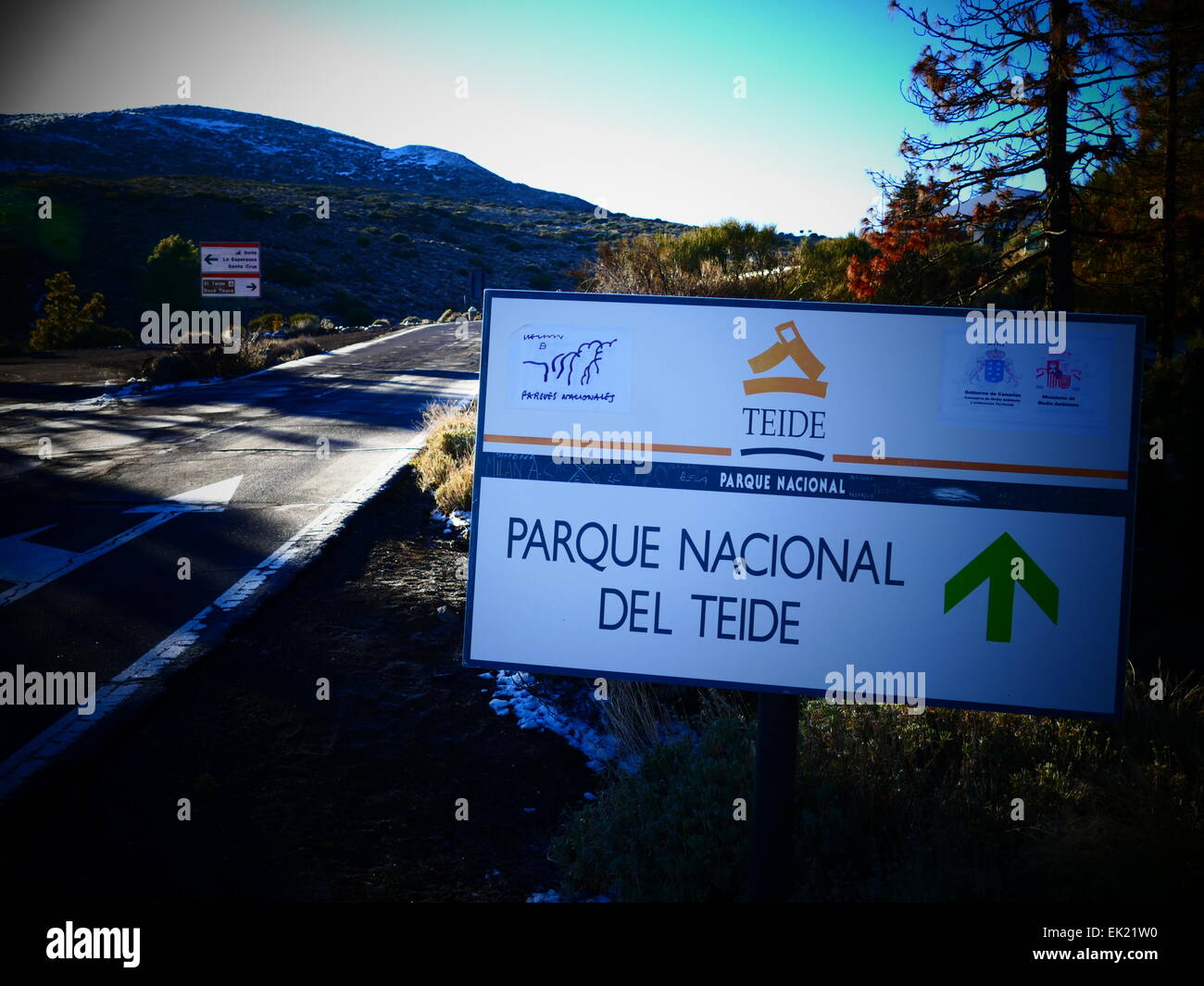 Mount teide and tenerife and sign hi-res stock photography and images ...