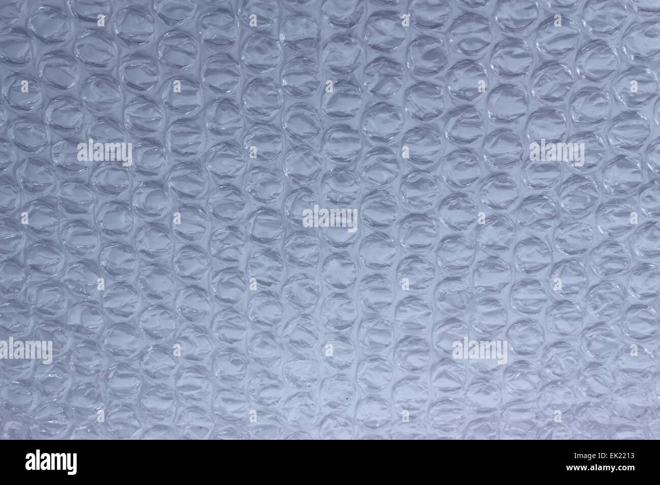 Plastic Packaging, form a bearing of air bubbles blue Stock Photo - Alamy