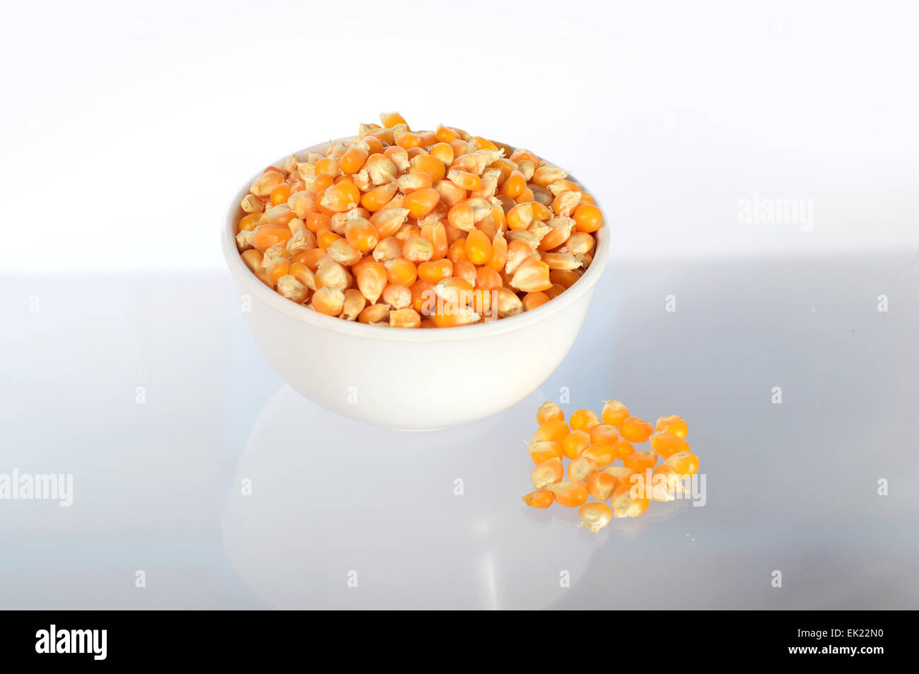 Dried corn used for making popcorn Stock Photo - Alamy