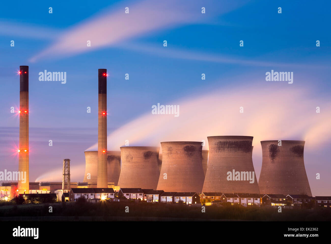 Ferrybridge power station hi-res stock photography and images - Alamy