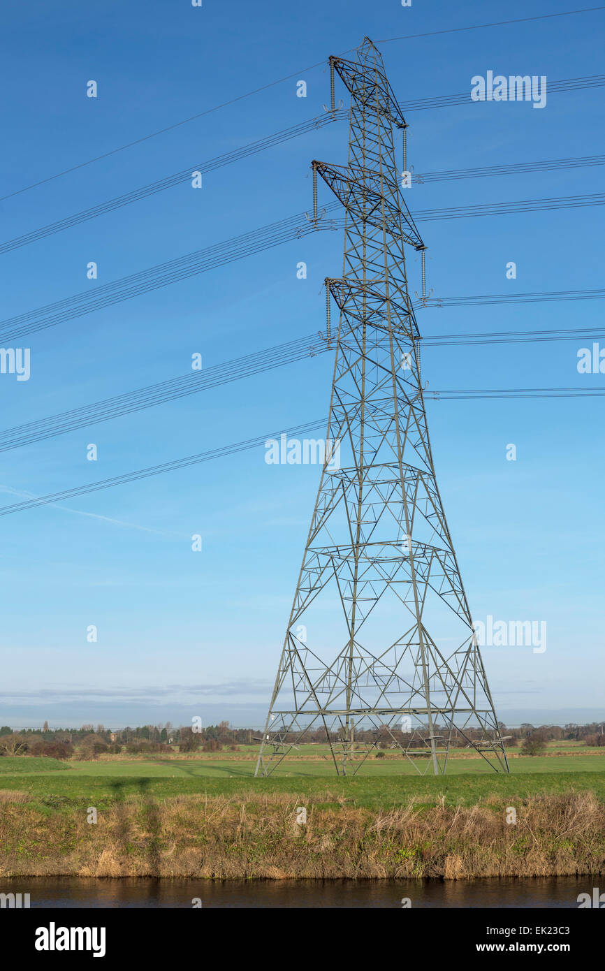 Pylon near Ferrybridge, West Yorkshire Stock Photo - Alamy