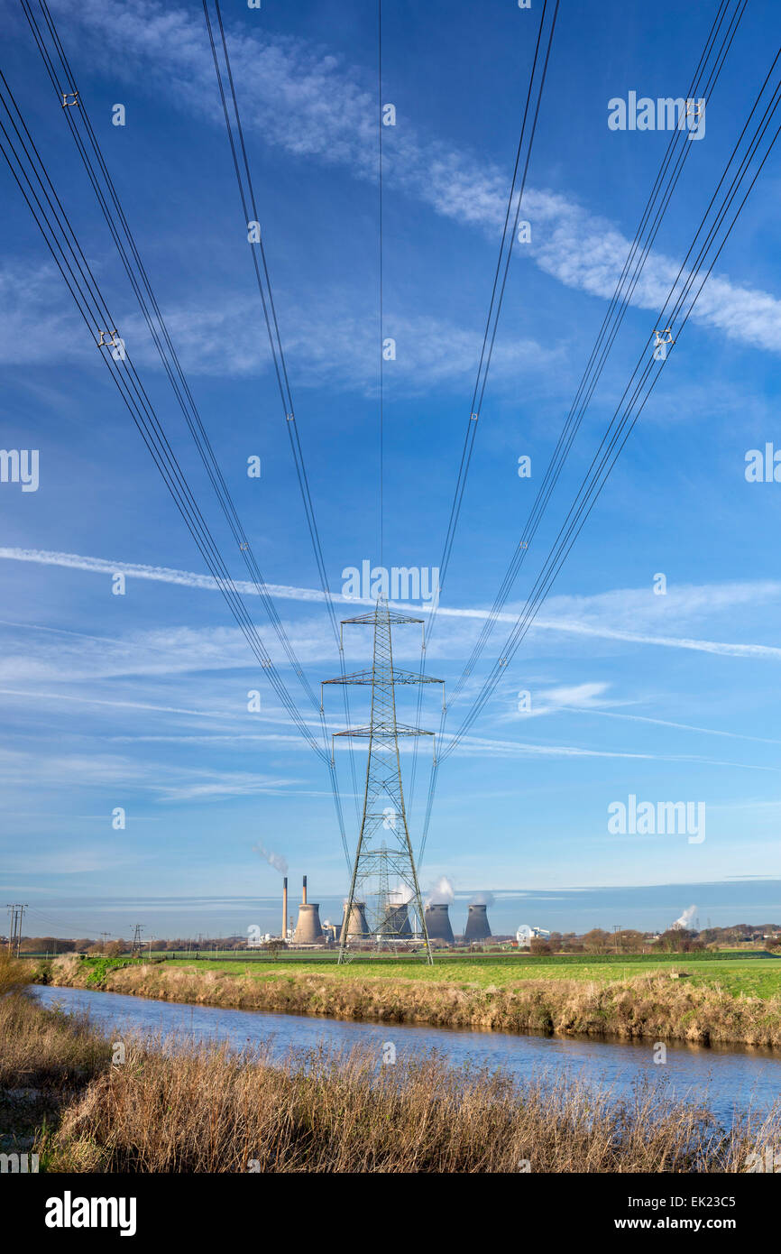 Ferrybridge power station hi-res stock photography and images - Alamy