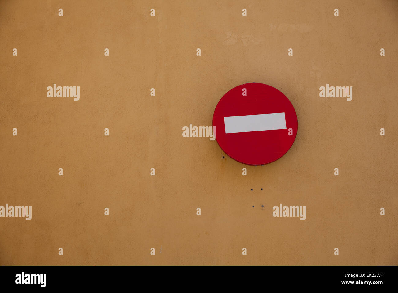 Wrong way round hi-res stock photography and images - Alamy