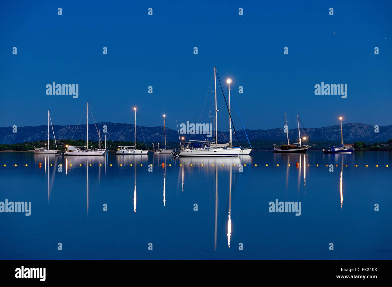 Night by the sea hi-res stock photography and images - Alamy
