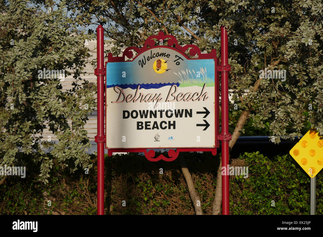 Us city road sign hi-res stock photography and images - Alamy