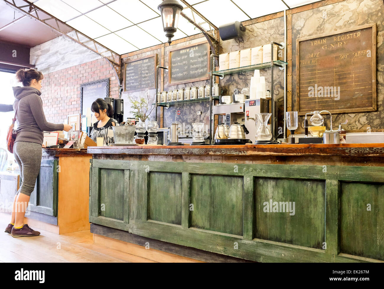 Platform 7 cafe, Vancouver, Canada Stock Photo - Alamy