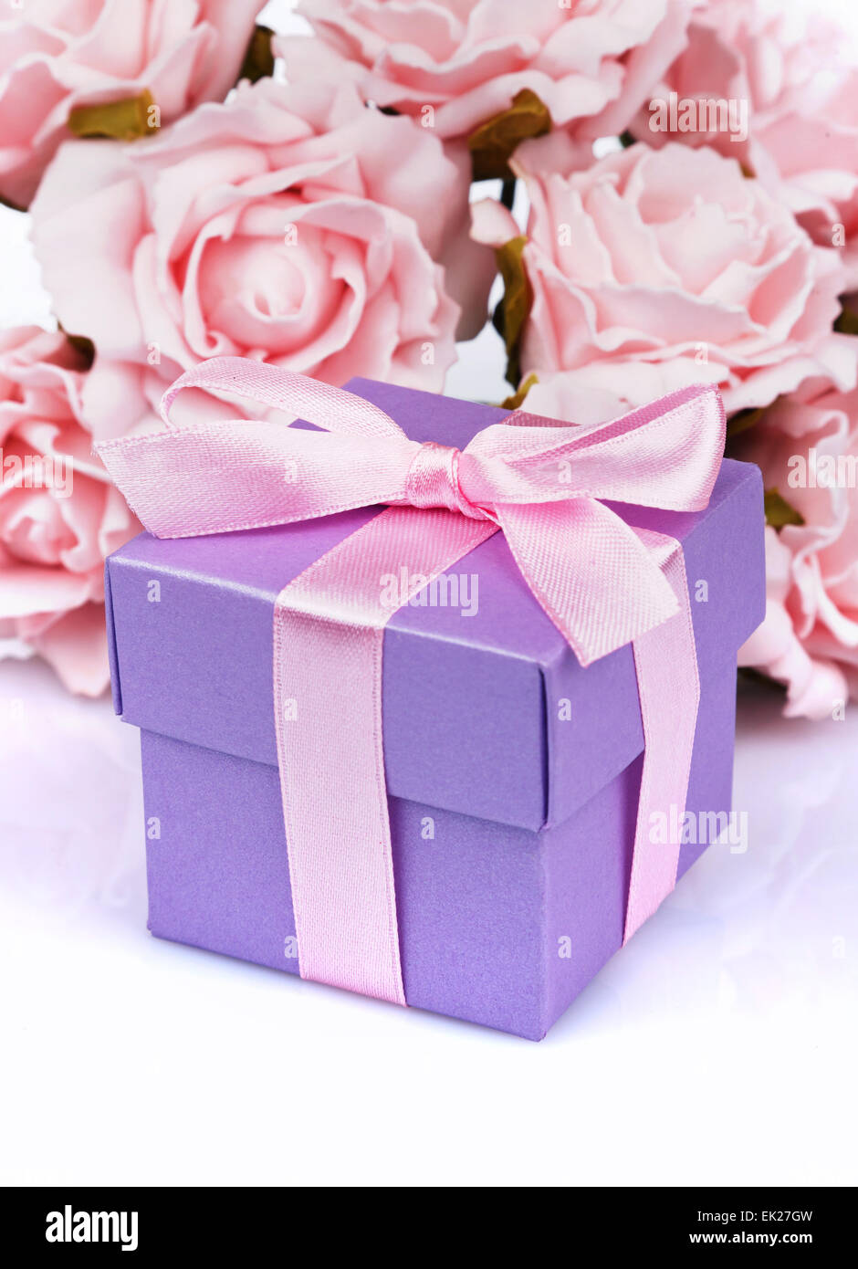 pink flowers and gift box Stock Photo - Alamy