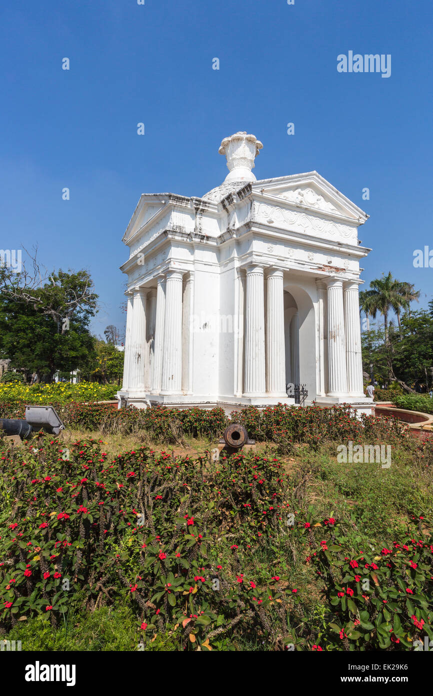 Park Monument (Aayi Mandapam) in Government Park (Bharati Park ...