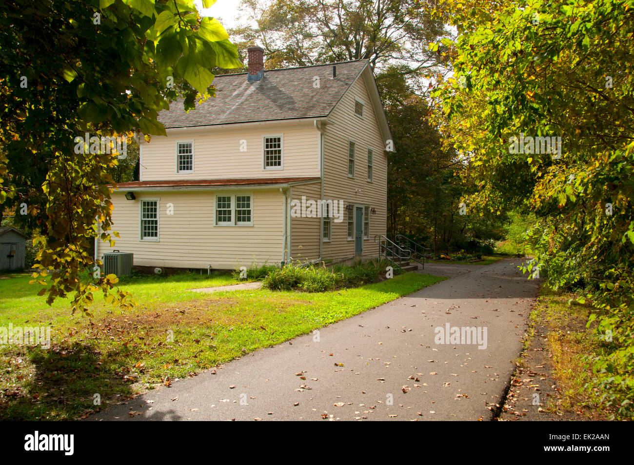 Lockkeeper's house along Farmington Canal Heritage Trail, Farmington ...
