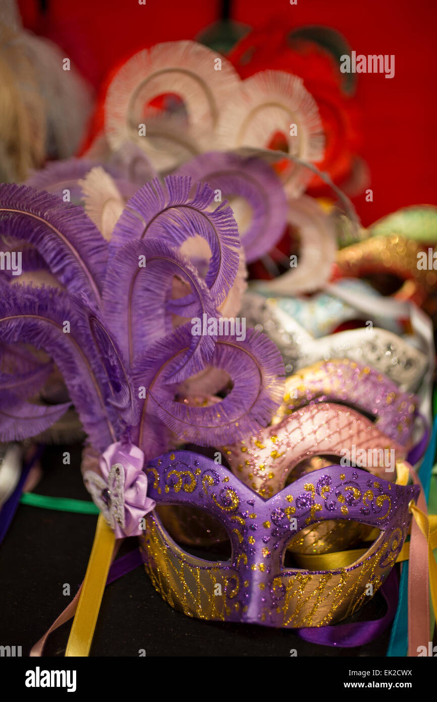 Venetian mask shop hi-res stock photography and images - Alamy