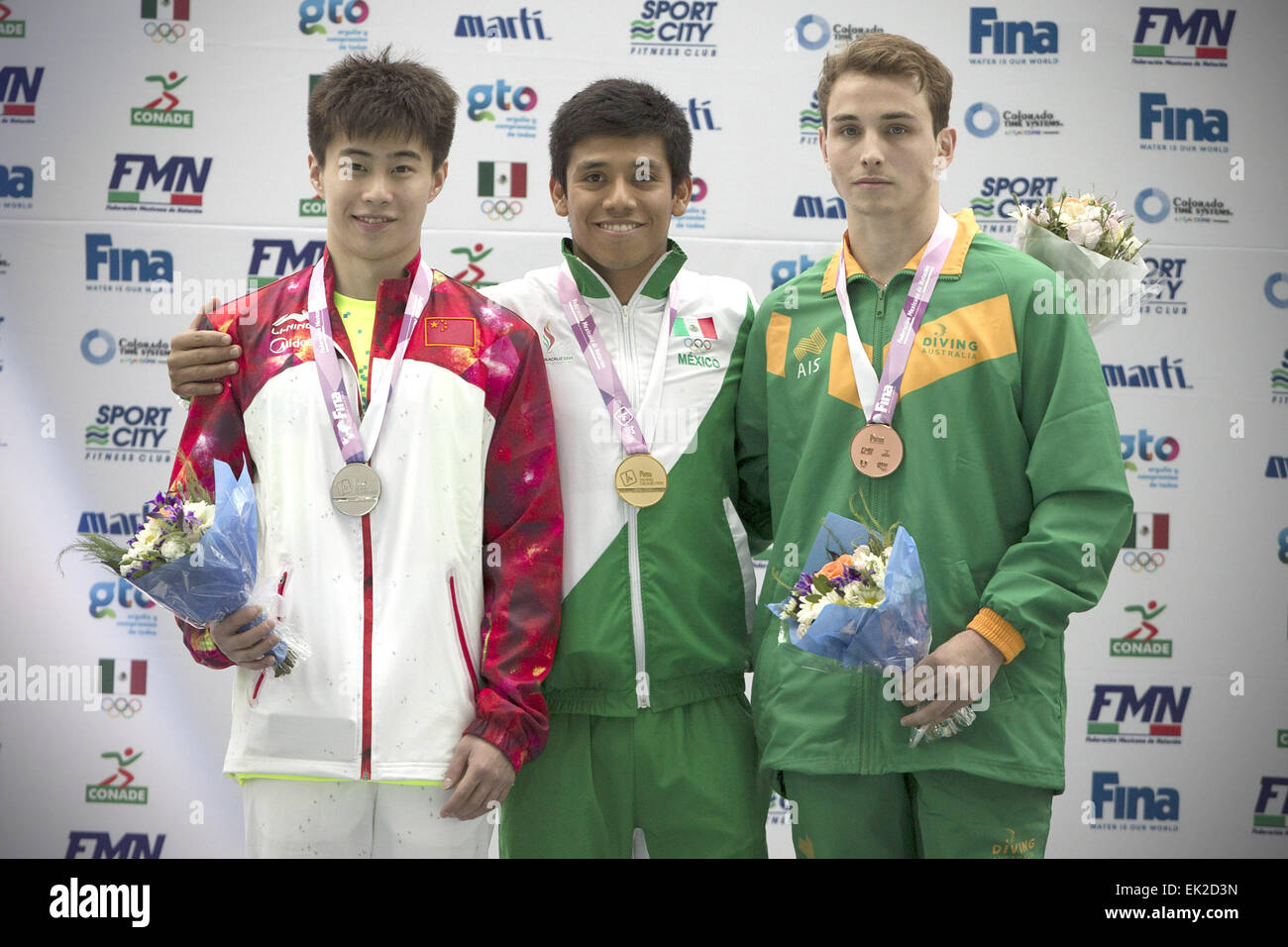 Guanajuato, Mexico. 5th Apr, 2015. Gold medalist Jonathan Ruvalcaba (C ...