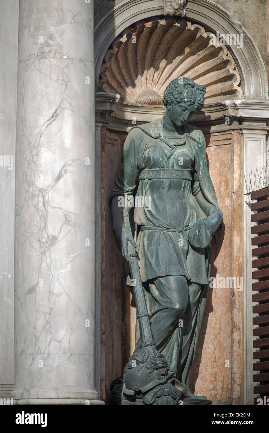 Sculpture, St. Mark's Square, Venice, Italy Stock Photo - Alamy