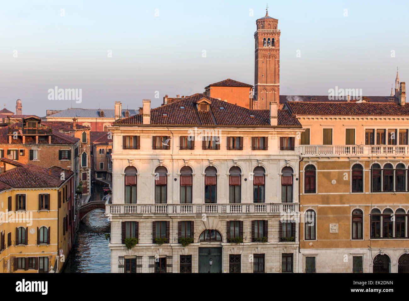 Bridge over canal venetian architecture hi-res stock photography and ...