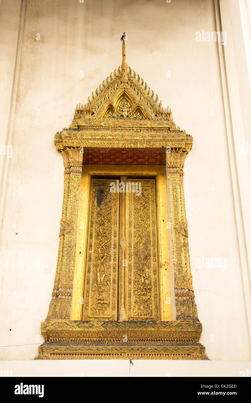 Thailand temple doors, windows, gold, old, beautiful Stock Photo - Alamy