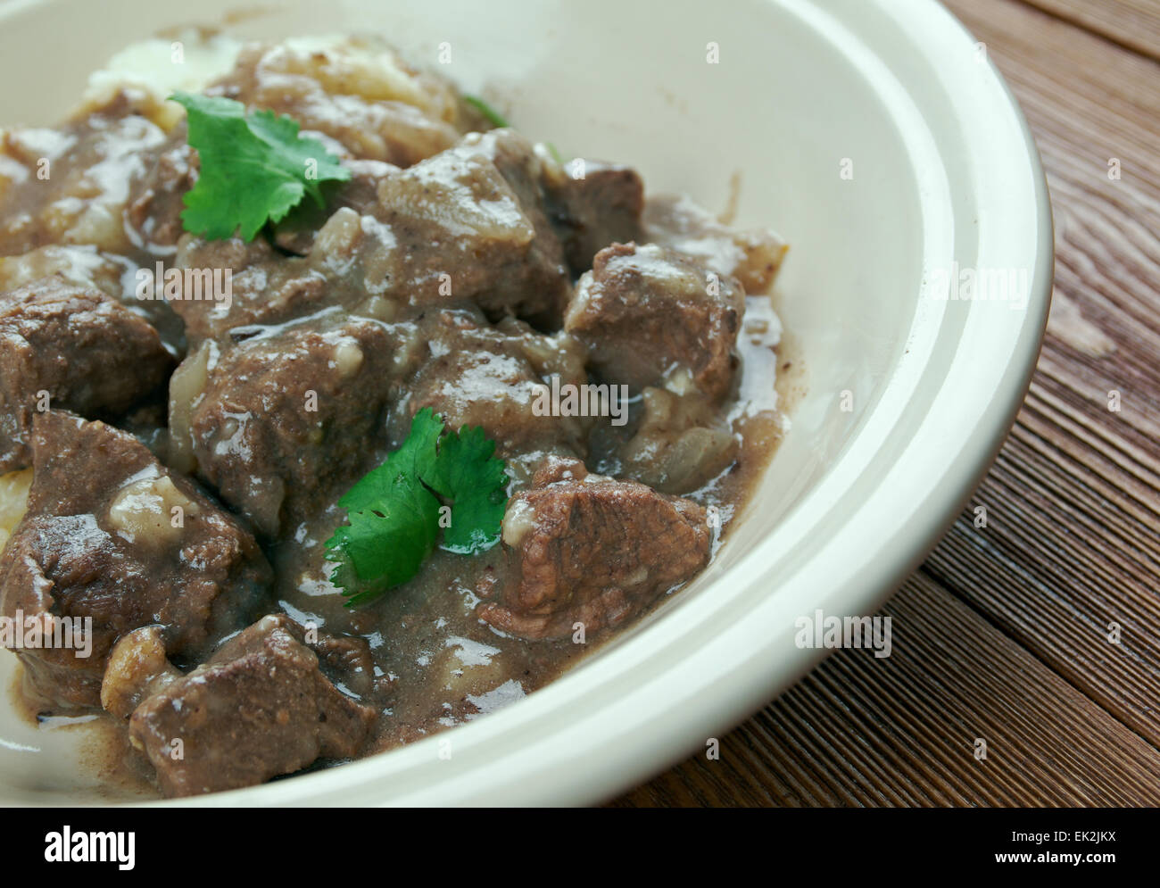 Hachee - Dutch Beef & Onion Stew. traditional Dutch stew based on diced ...