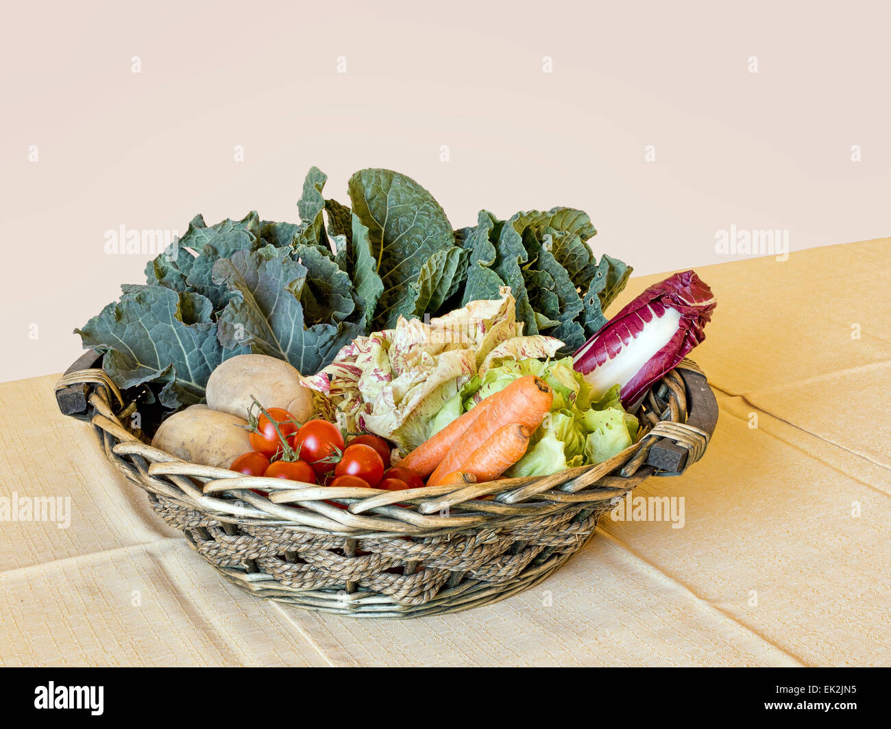 Mixed food hamper hi-res stock photography and images - Alamy