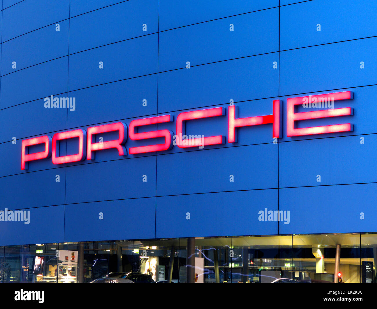 Porsche showroom hi-res stock photography and images - Alamy