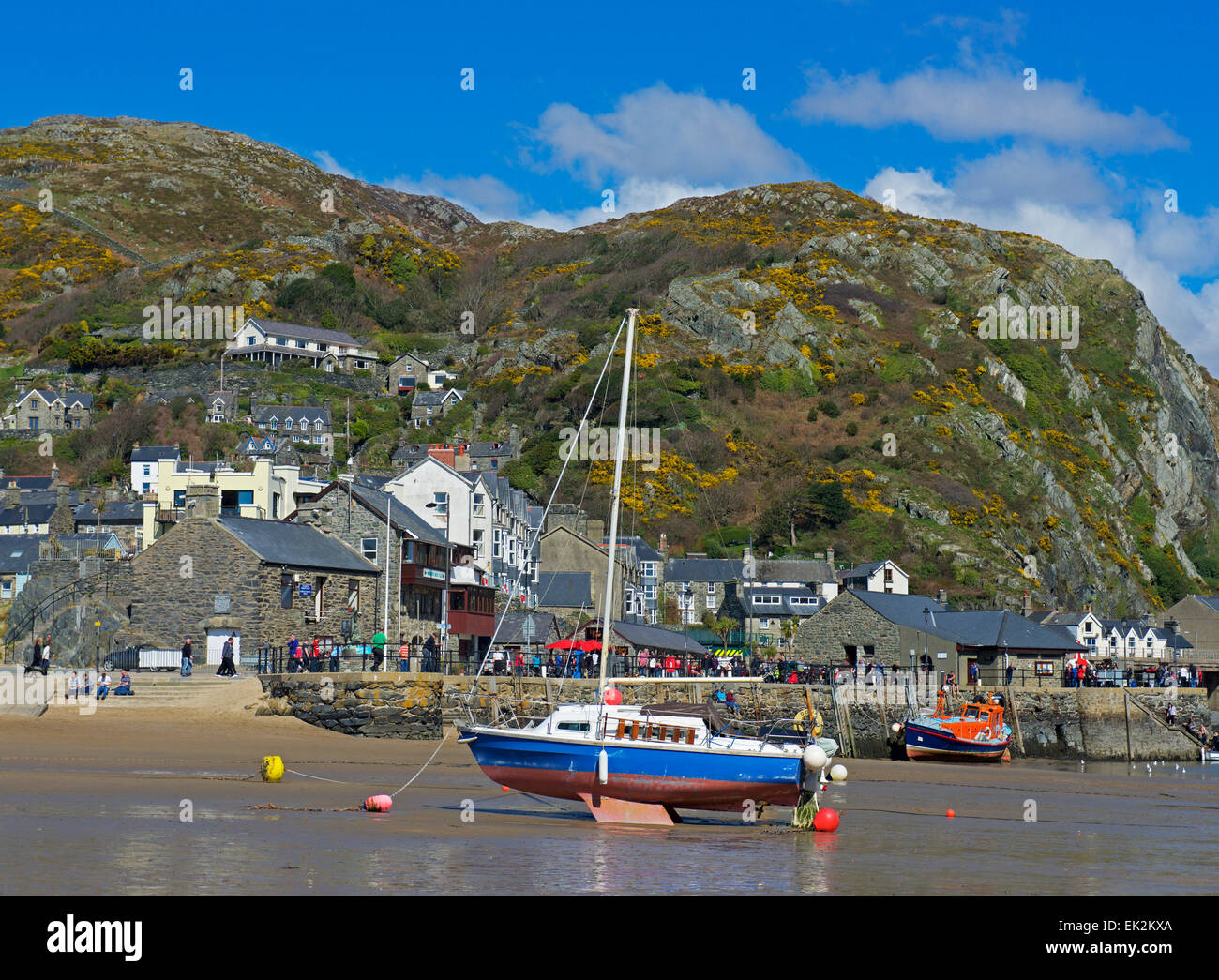 Barmouth wales beach hi-res stock photography and images - Alamy