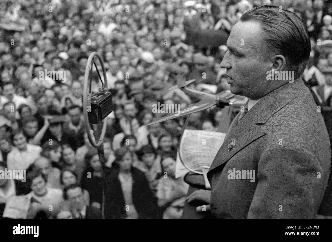 Pilot Valery Chkalov High Resolution Stock Photography and Images - Alamy