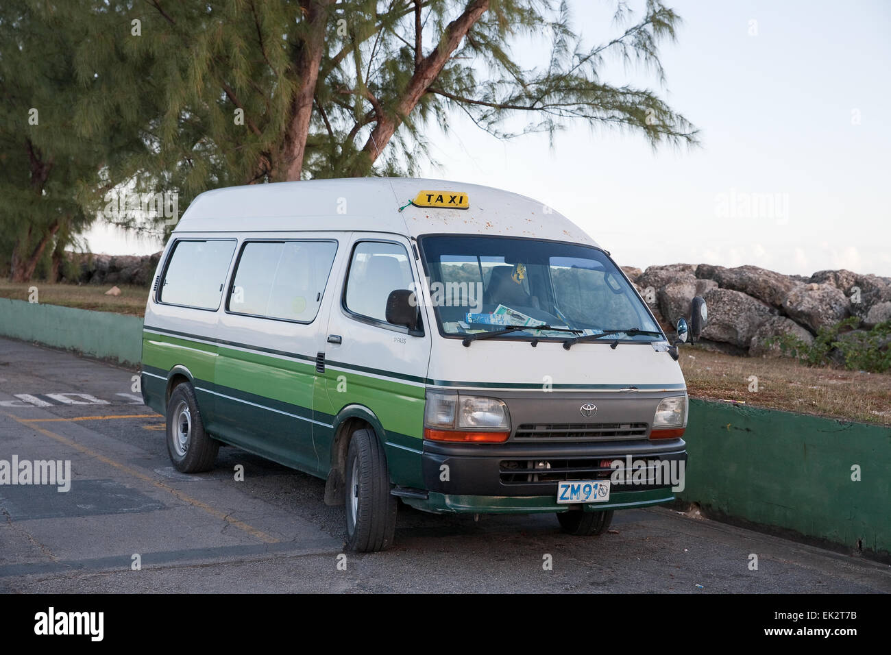 Minibus barbados hi-res stock photography and images - Alamy