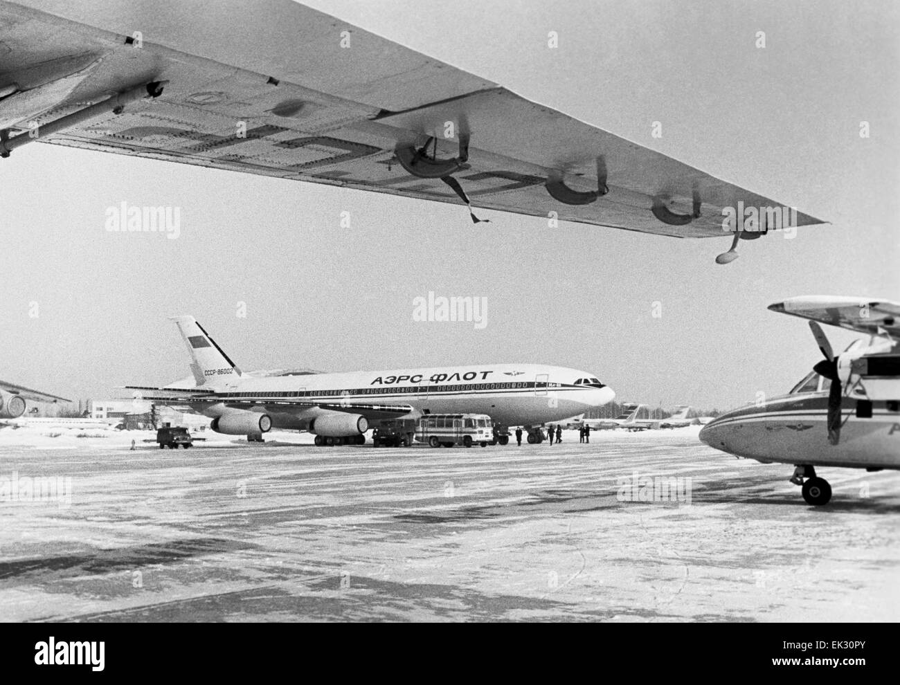 Ilyushin Il 86 High Resolution Stock Photography and Images - Alamy