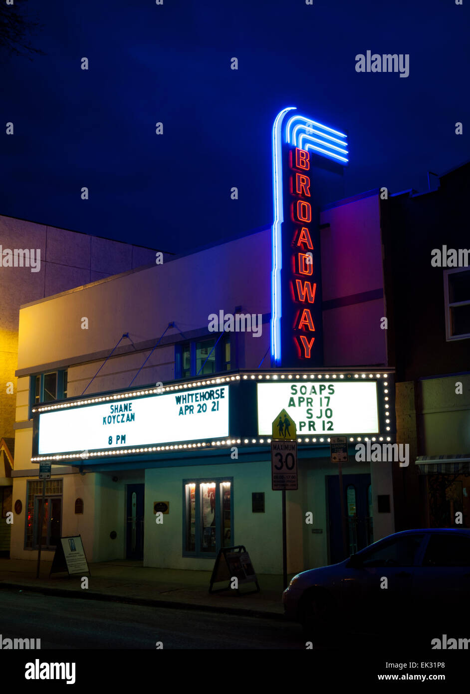 Broadway theatre hi-res stock photography and images - Alamy