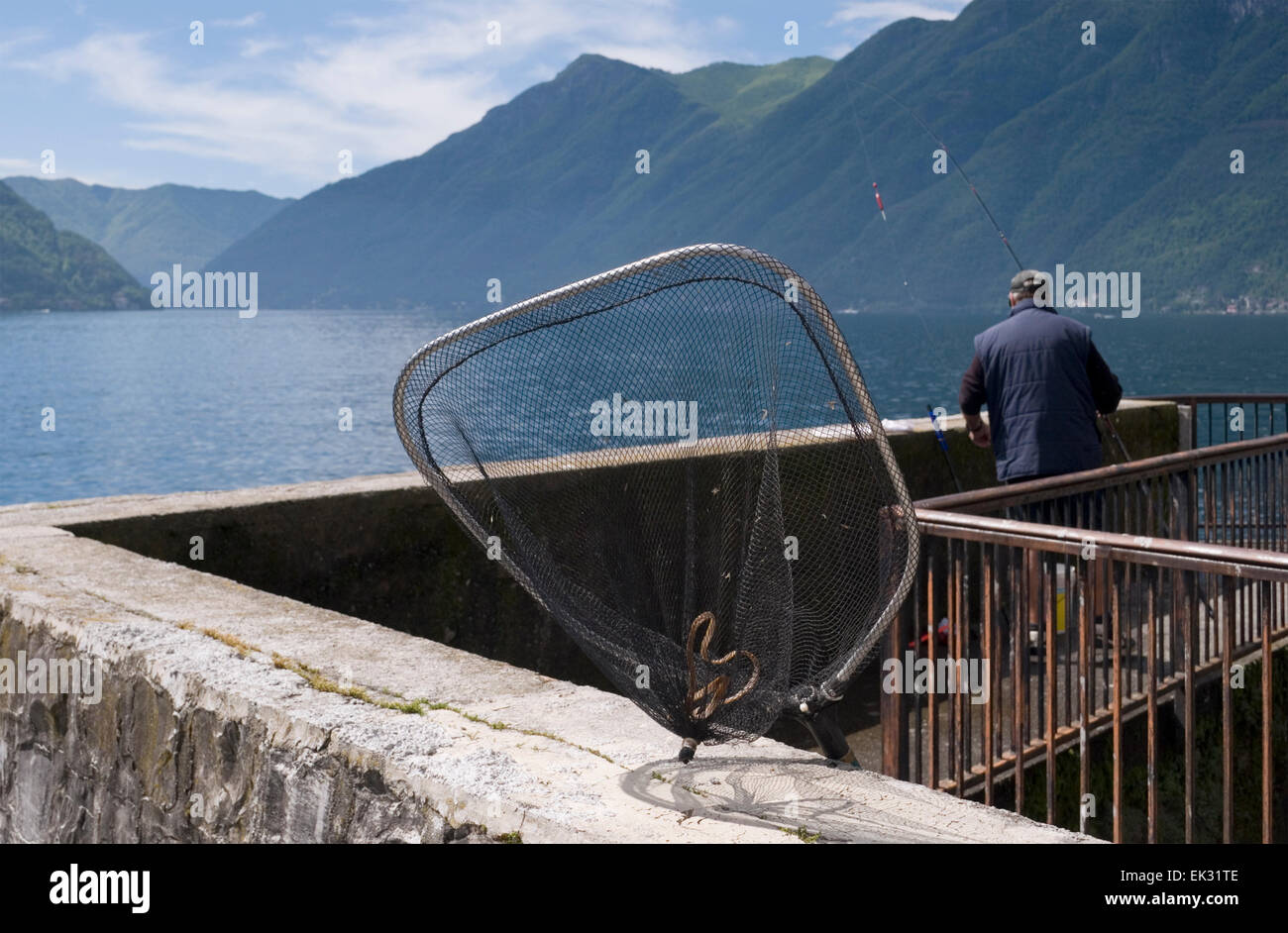 Scoop net hi-res stock photography and images - Alamy