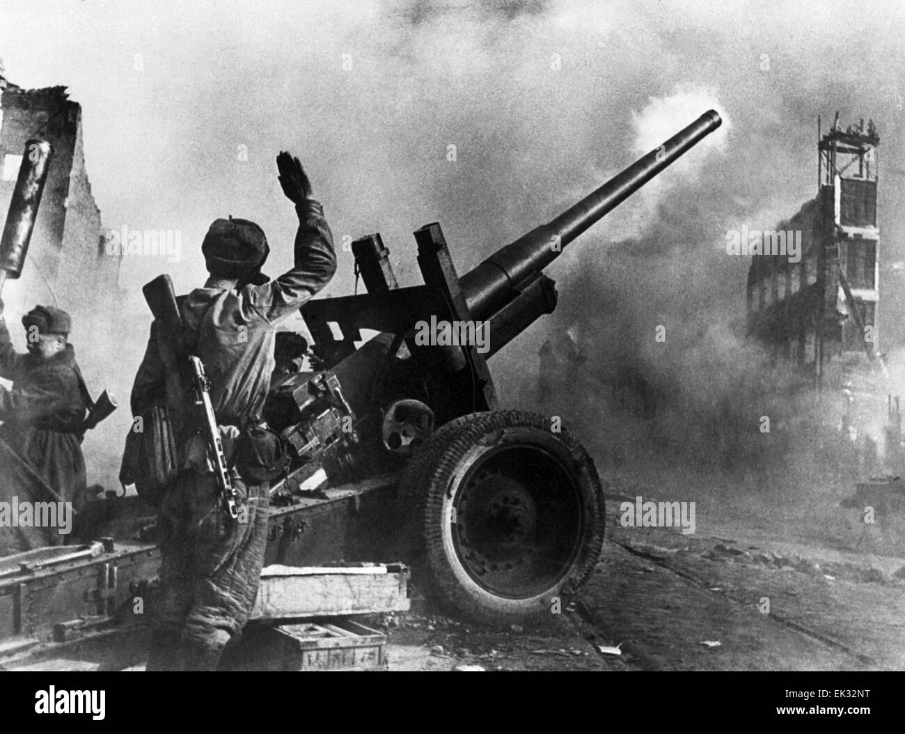 Soviet Artillery High Resolution Stock Photography and Images - Alamy