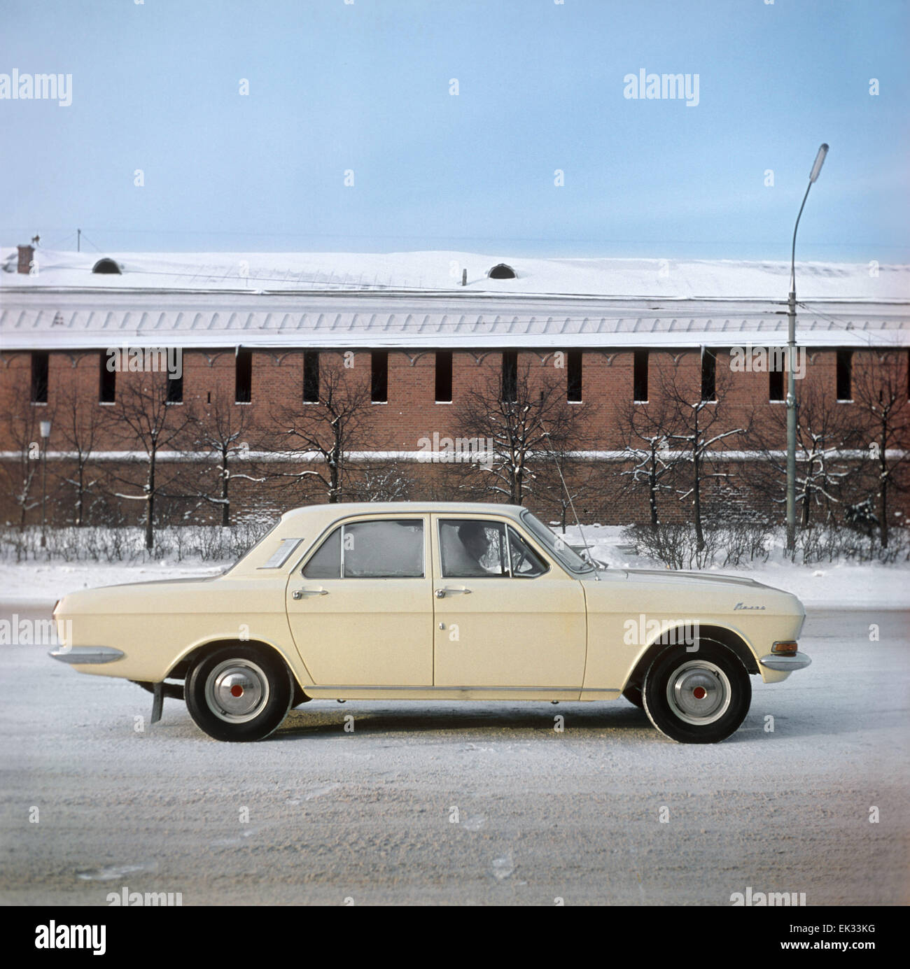 Volga Gaz 24 Car High Resolution Stock Photography and Images - Alamy