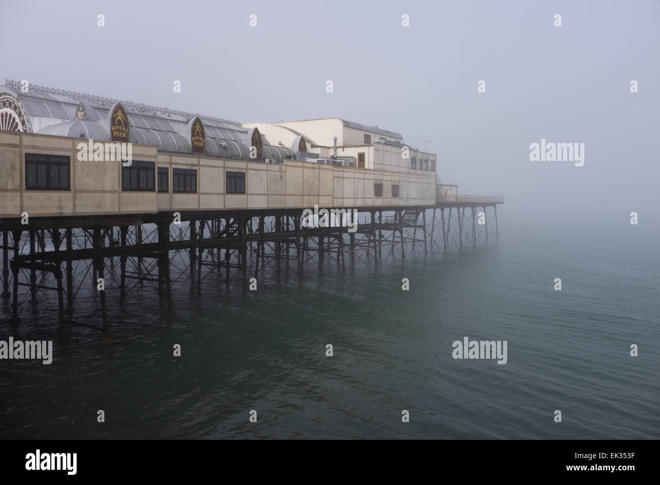 Aberystwyth, Wales, UK. 6 April 2015. Easter Monday. Weather. Sea fog ...