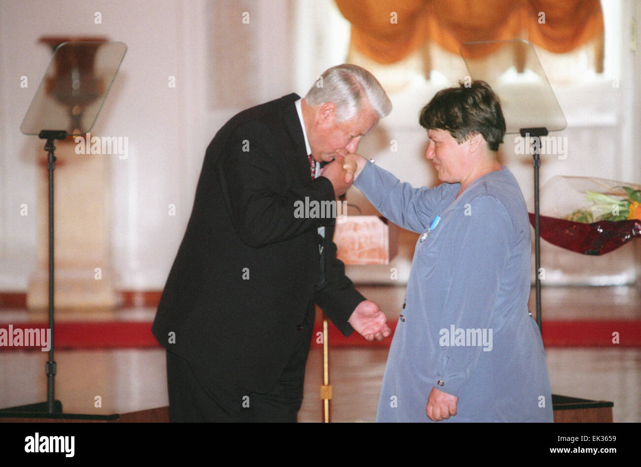 Hand Yeltsin High Resolution Stock Photography and Images - Alamy