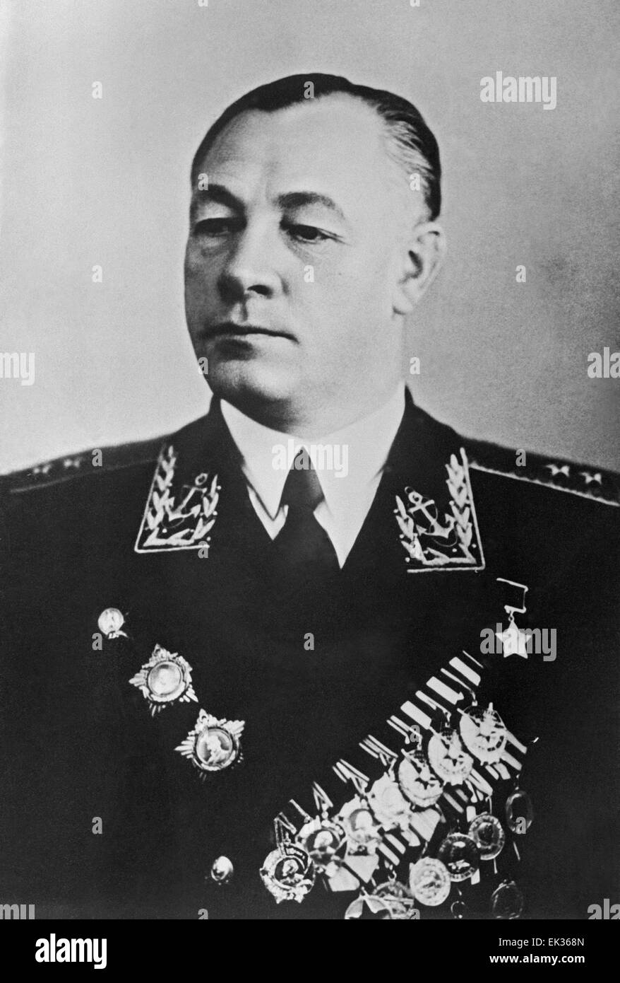 Kuznetsov Black and White Stock Photos & Images - Alamy