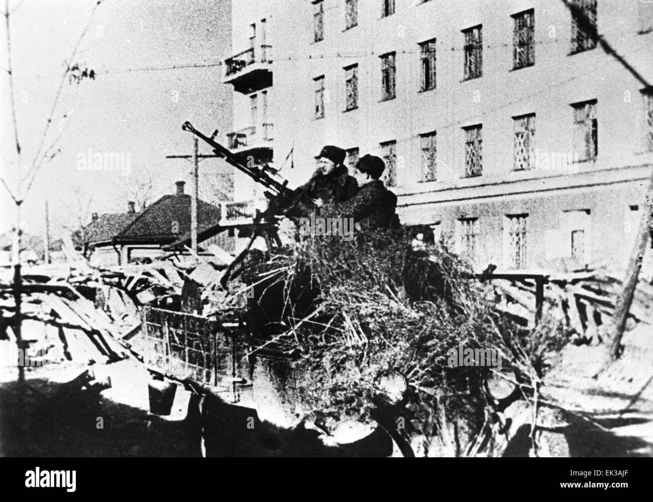 Machine Gun Crew High Resolution Stock Photography and Images - Alamy