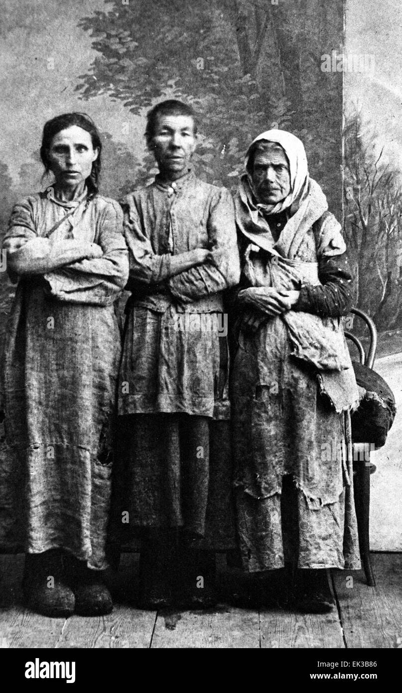 Russian Famine Victims Black and White Stock Photos & Images - Alamy