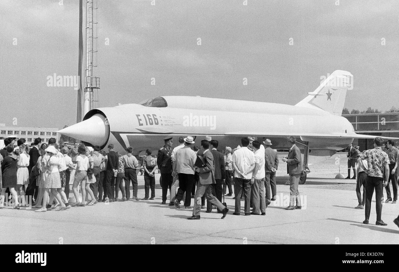 Aviation Exhibition Black and White Stock Photos & Images - Alamy