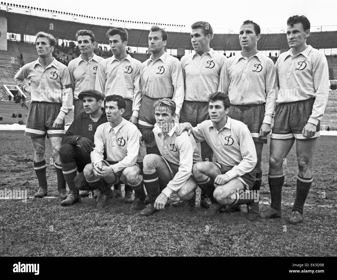 Lev Yashin Dynamo Black and White Stock Photos & Images - Alamy