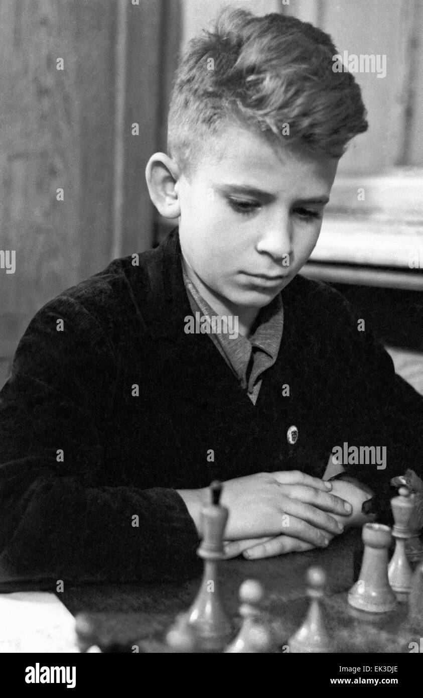 Boris Spassky Black and White Stock Photos & Images - Alamy