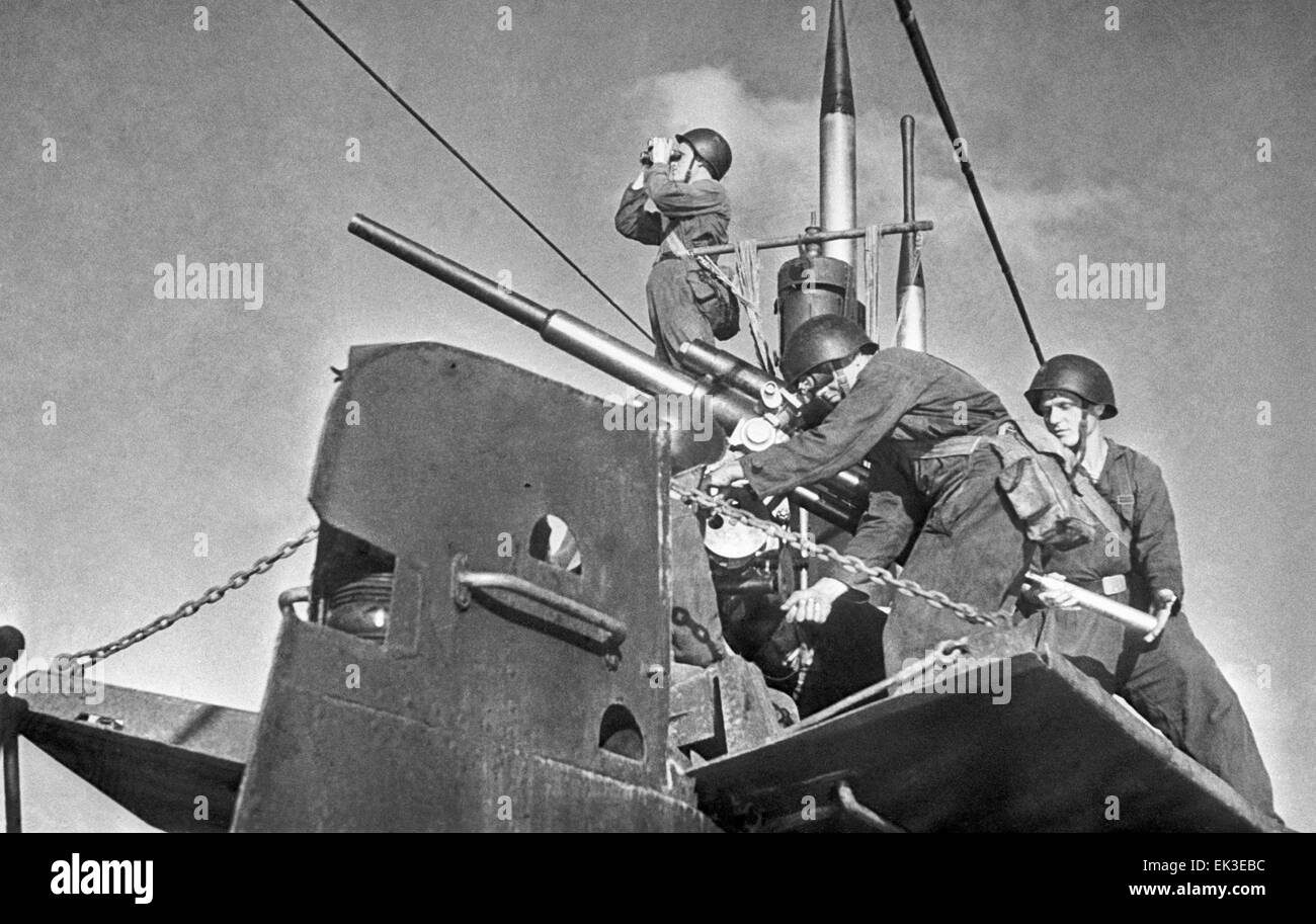 Air Raid Warning High Resolution Stock Photography and Images - Alamy