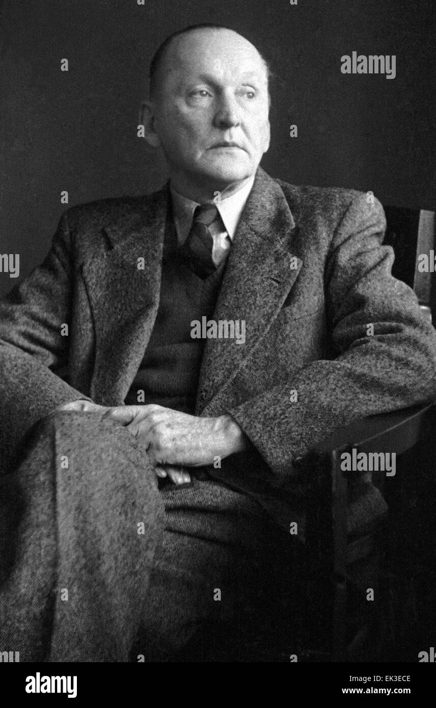 Alexander Vertinsky High Resolution Stock Photography and Images - Alamy