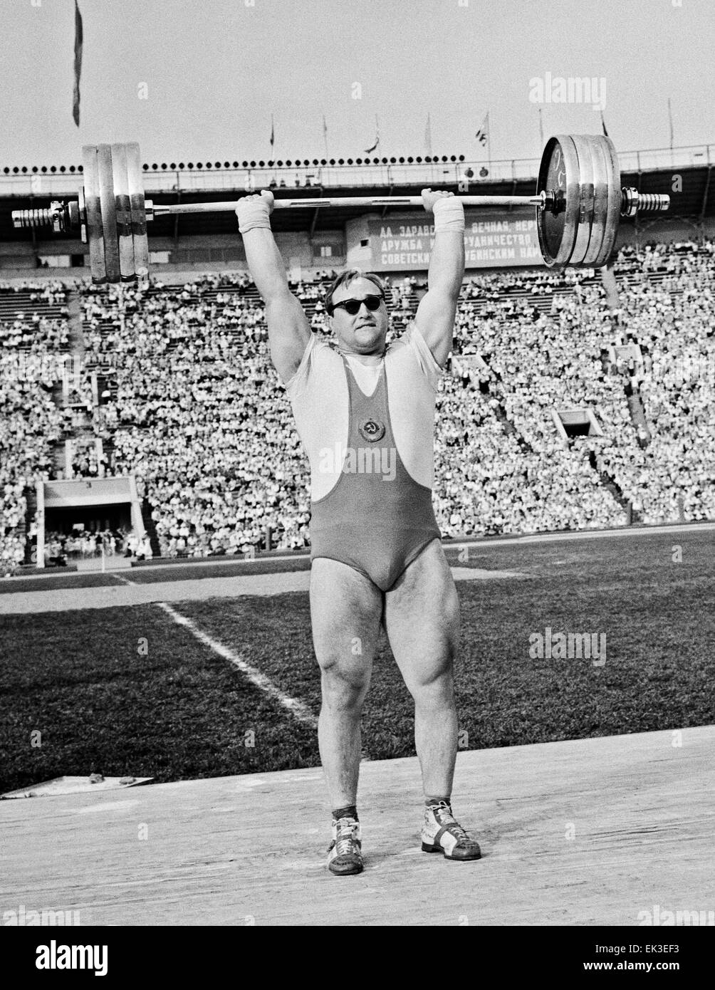 Heavy Lifter Black and White Stock Photos & Images - Alamy