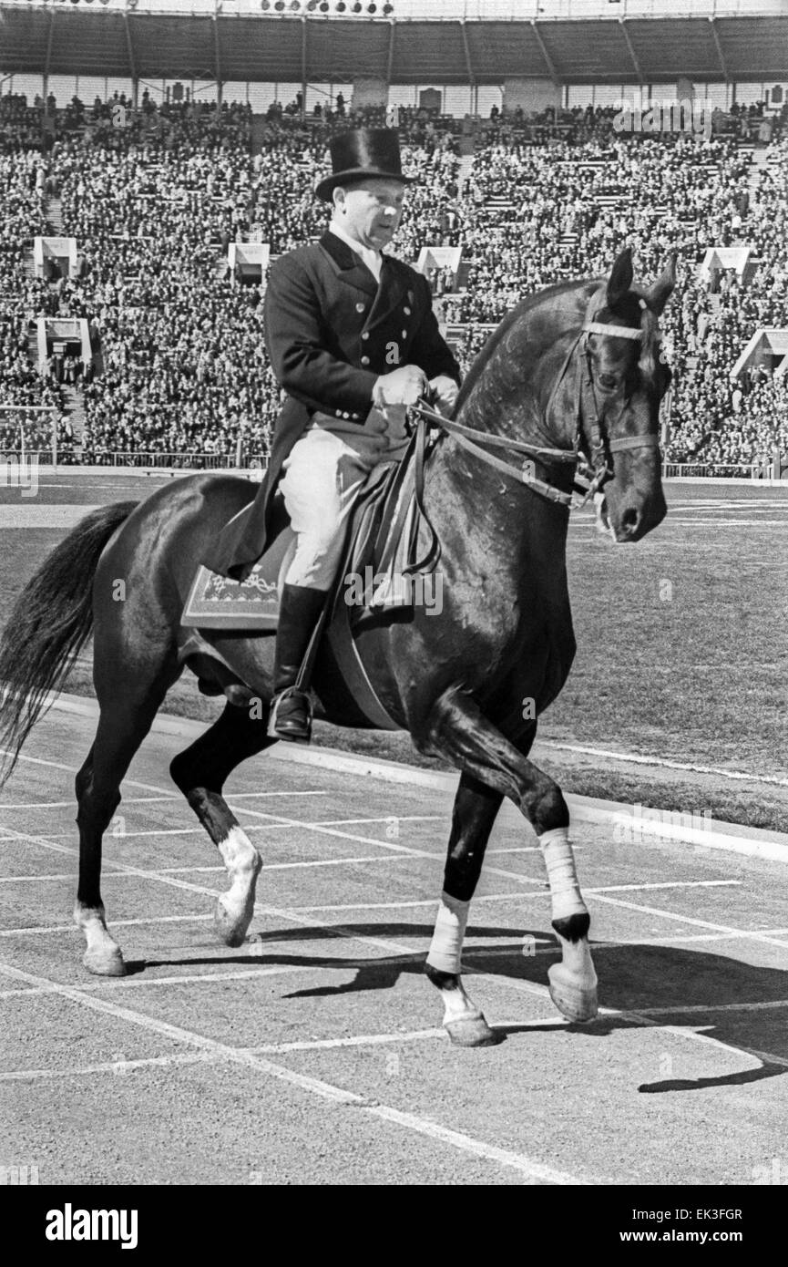 Sergei Filatov Black and White Stock Photos & Images - Alamy