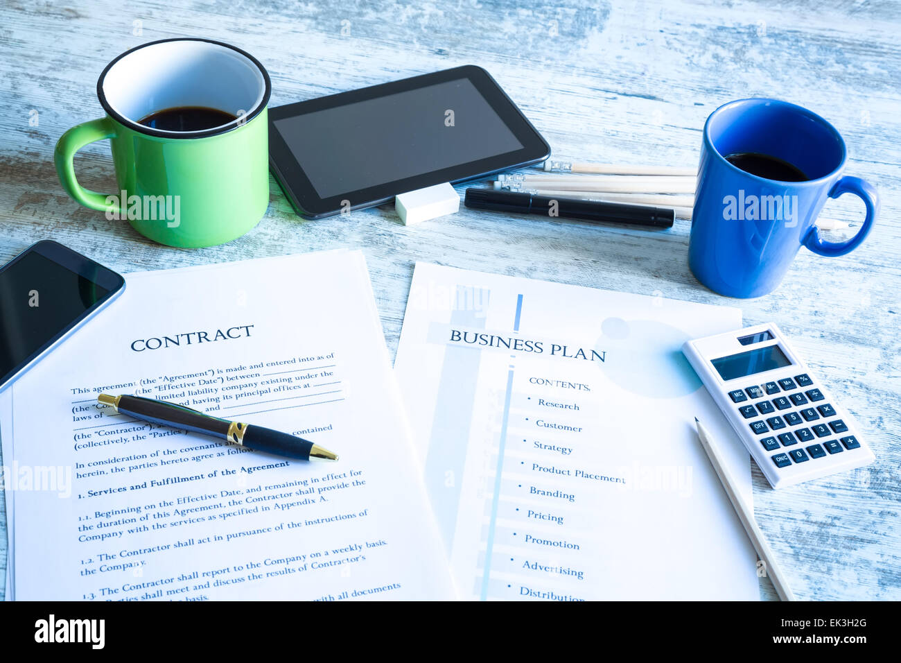 Marketing plan agreement hi-res stock photography and images - Alamy