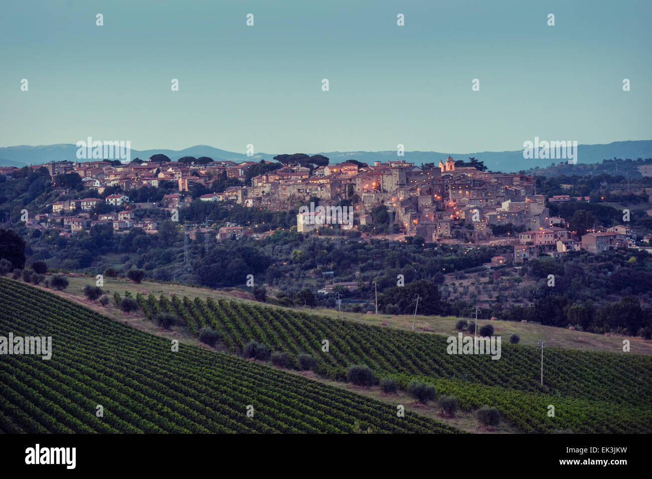 French rural setting hi-res stock photography and images - Alamy