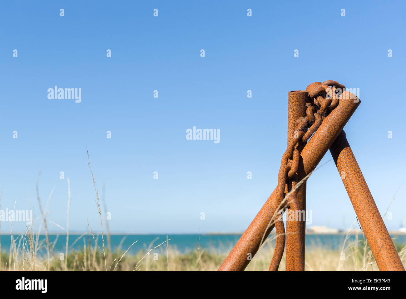 Lifting heavy pipe hi-res stock photography and images - Alamy