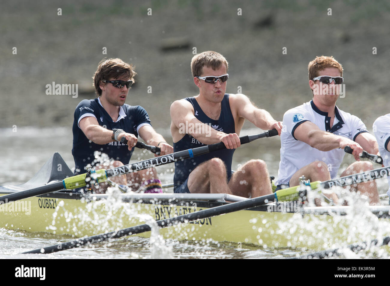 River Thames, London. 6th April, 2015. Oxford University Boat Club ...