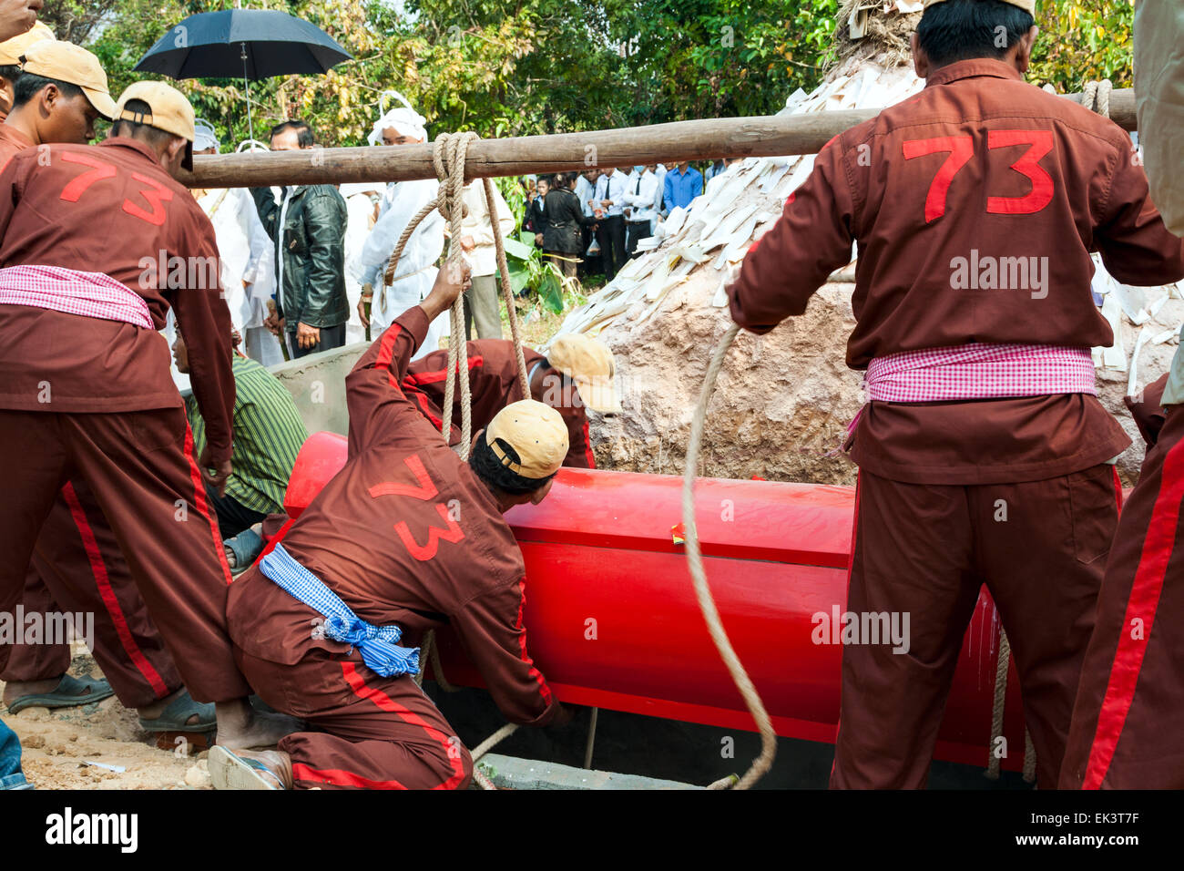 Chinese funeral hi-res stock photography and images - Alamy